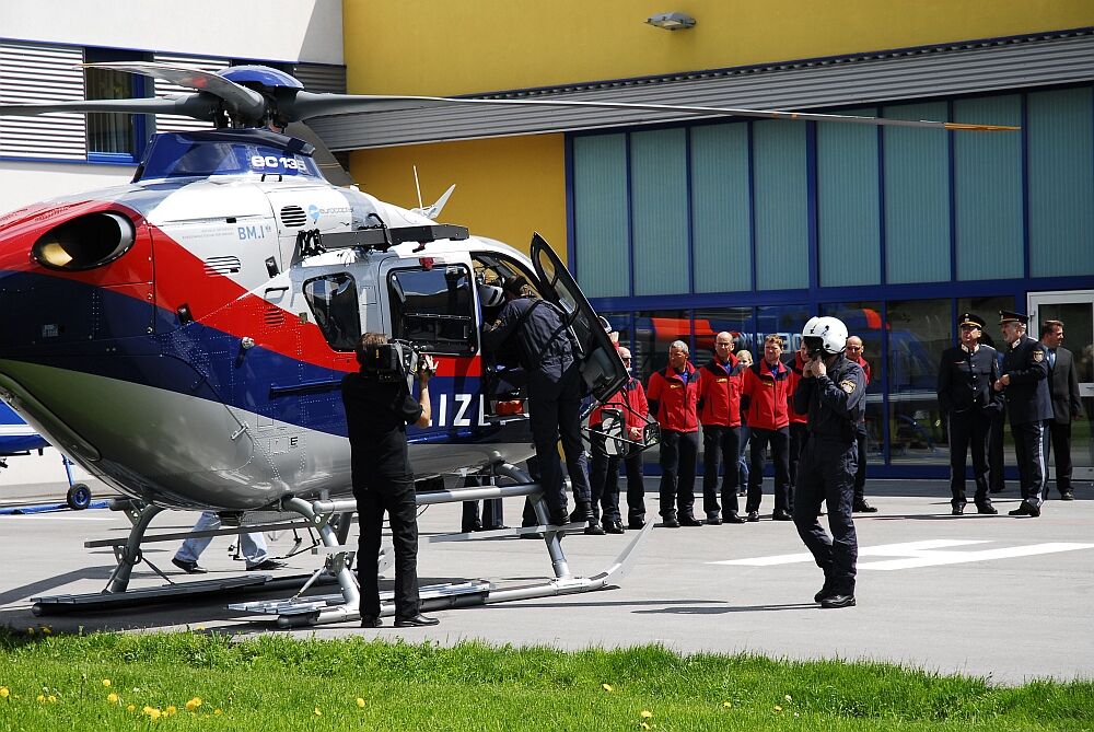 Fotoreportage: Flugpolizei erhält die ersten drei EC135 | Austrian Wings