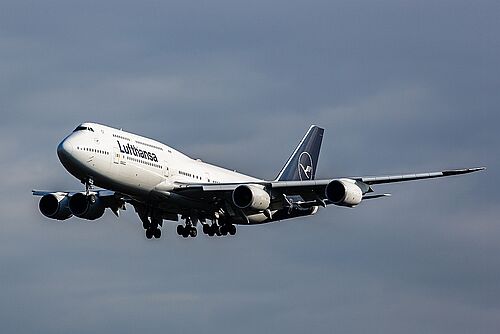 Kabinendruckprobleme an Bord von Lufthansa Jumbo | Austrian Wings