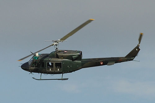 Bundesheer übernimmt modernisierte Agusta Bell AB212 Hubschrauber ...